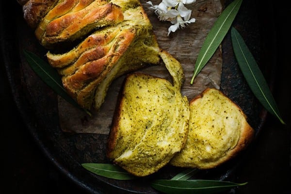 Pan de pesto "Pull Apart" - Recetags
